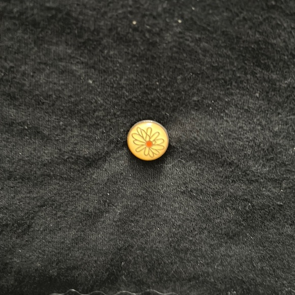Jewelry | Vintage Daisy Pin | Poshmark